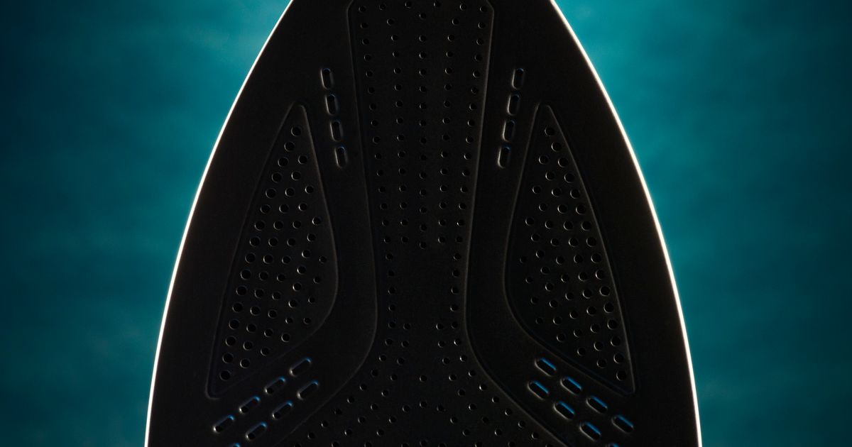The 7 Best Irons for Clothes | The Strategist