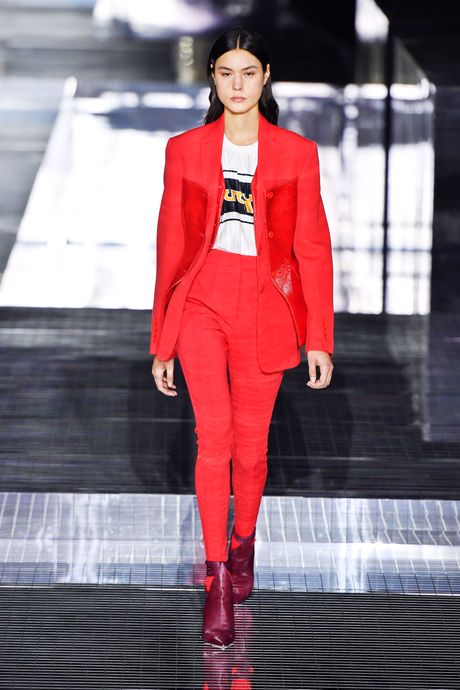 Red Took Over the Runways at London Fashion Week