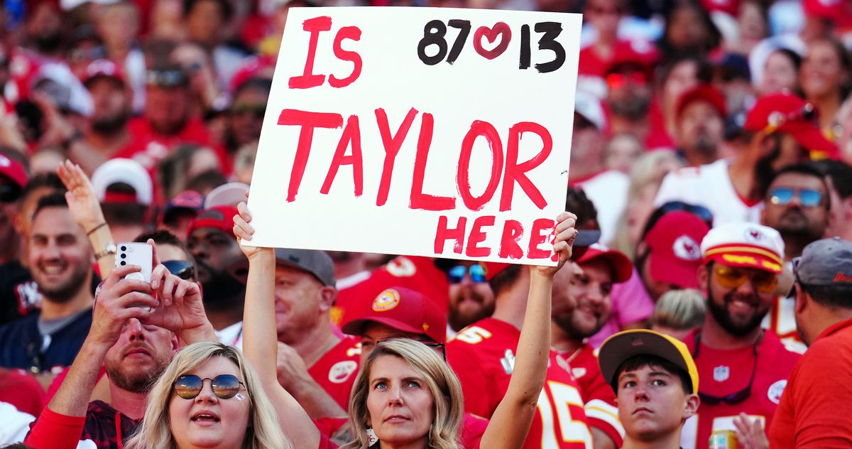 31 Days of Taylor Swift–Travis Kelce Mania in Kansas City