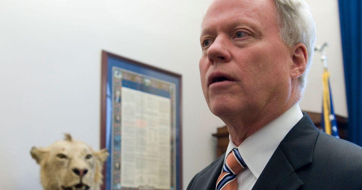 Let’s Remember the Former Georgia Congressman Who Killed and Ate a Lion