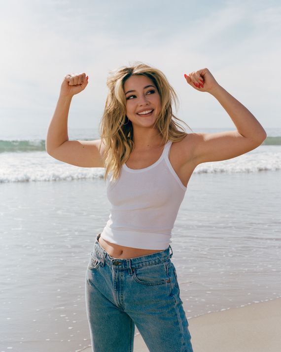 Madelyn Cline on ‘Glass Onion’ and ‘Outer Banks’ Season 3