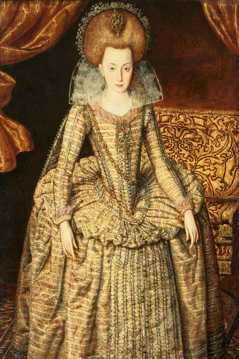 Her Majesty: Inspirations From Alexander McQueen’s Runway Collection