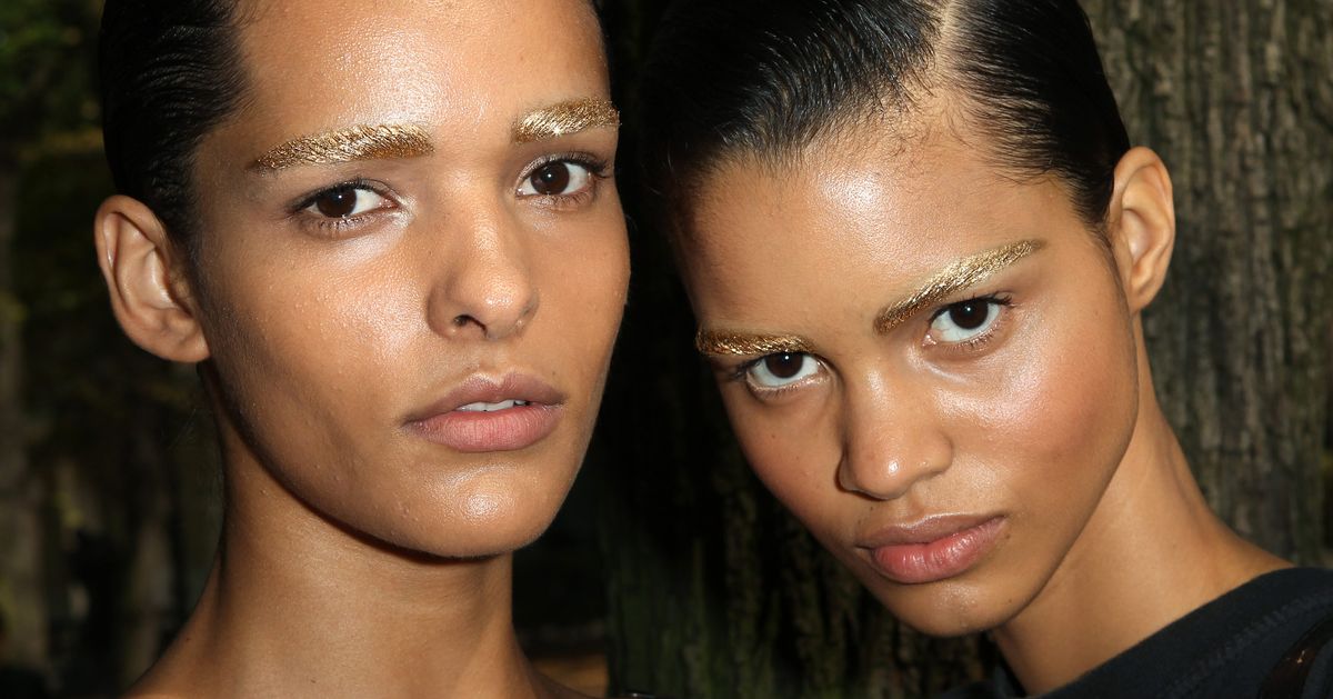 How to Recreate the Gold Eyebrows at Dior