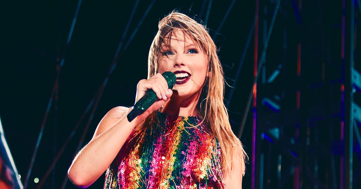 Taylor Swift Causes Voter Registration to Surge on Vote.org