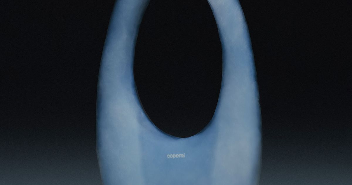 How Does the Coperni Air Swipe Bag Even Work?