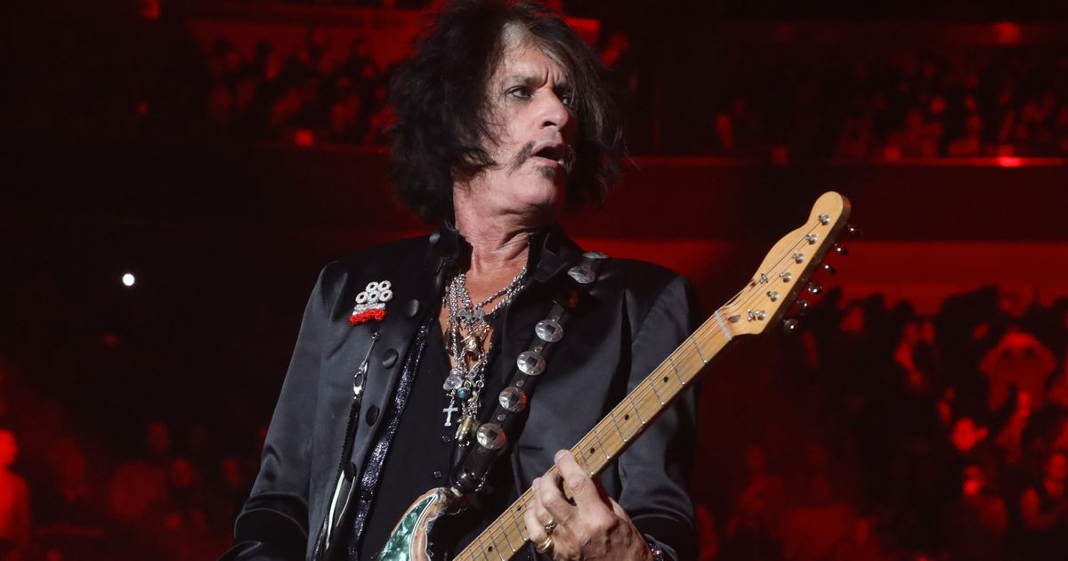 Aerosmith’s Joe Perry Hospitalized After Billy Joel Collapse