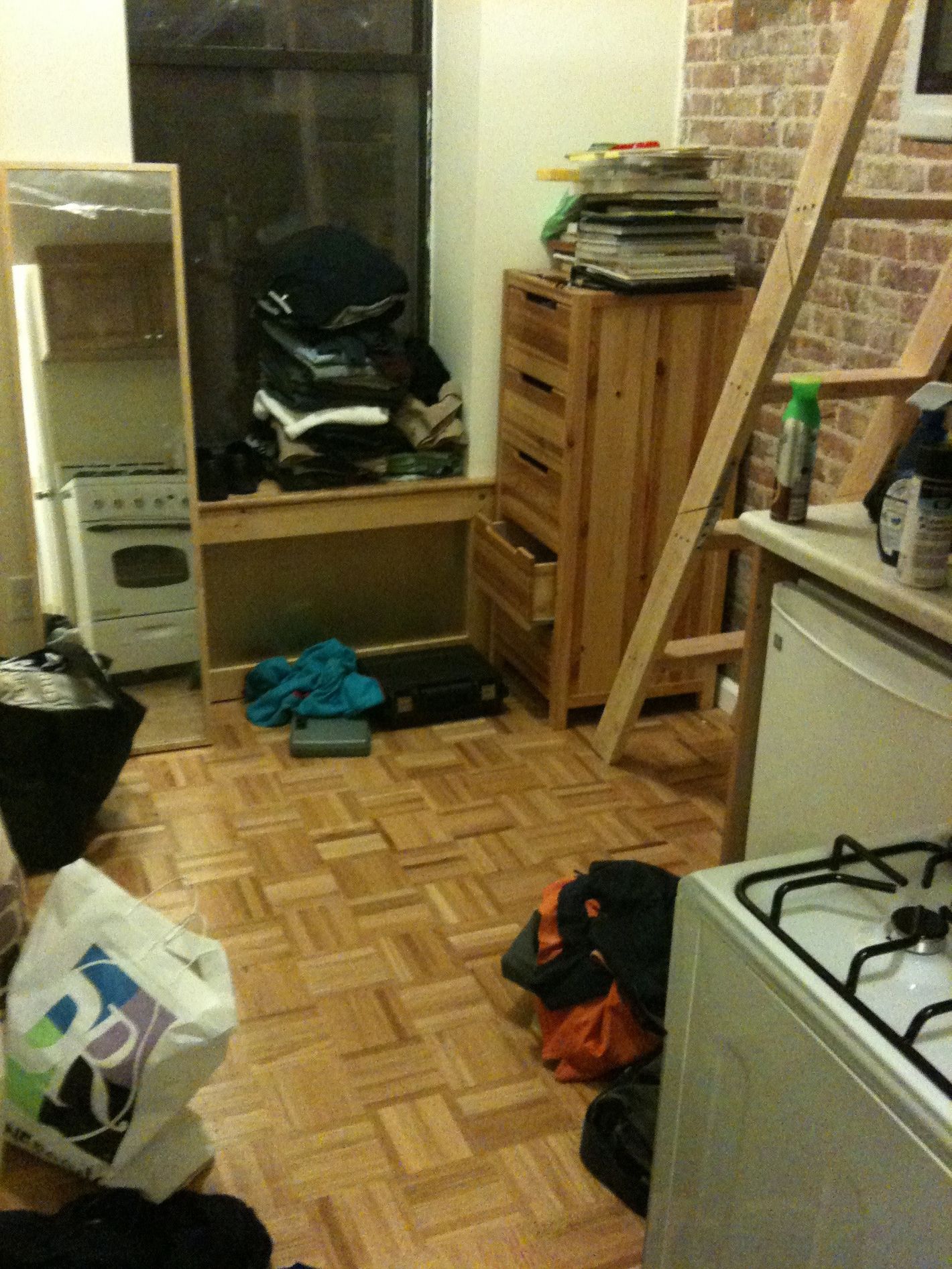 How to Live in a 150-Square-Foot Studio