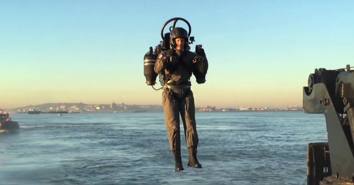 Man Takes His Jet Pack Out for a Spin Over New York Harbor