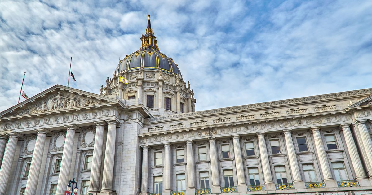 Facebook Town Hall Feature Contacts Elected Officials