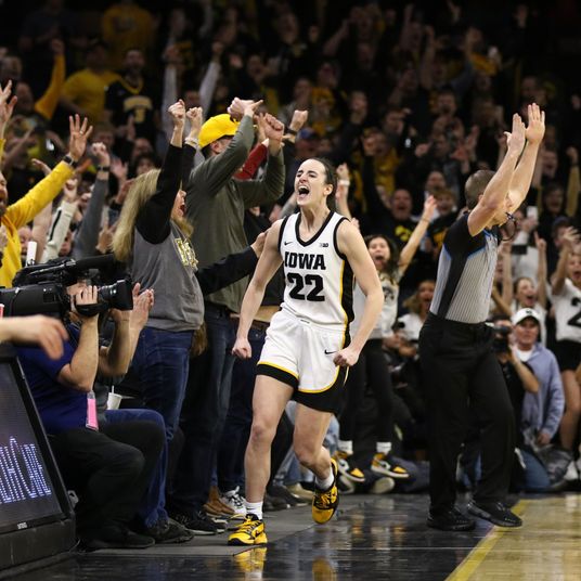 Caitlin Moran: How to Tell the Bad Men From the Good Men