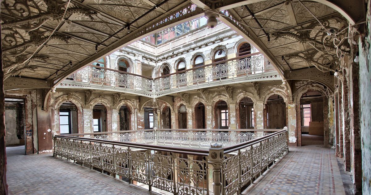 A Look Inside the Accidentally Preserved 5 Beekman Street