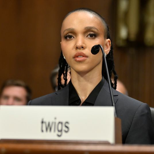 See Jason Bateman’s Four Go-To Comedy Moves in GIF Form