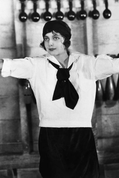 40 Vintage Ladies in Ye Olde Workout Gear