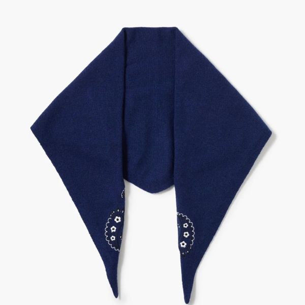 Why’s Everyone Tying a Scrap of Cashmere Around Their Neck? | The ...