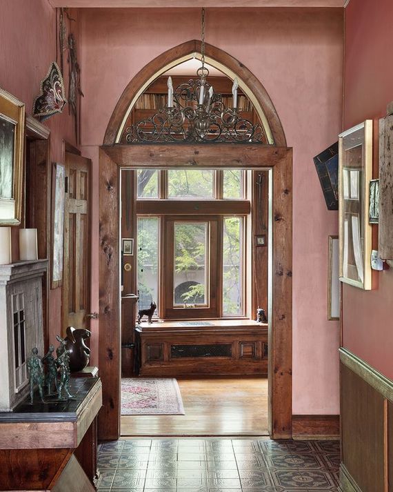 An Upper West Side Gilded Age Mansion With Theatrical Flair