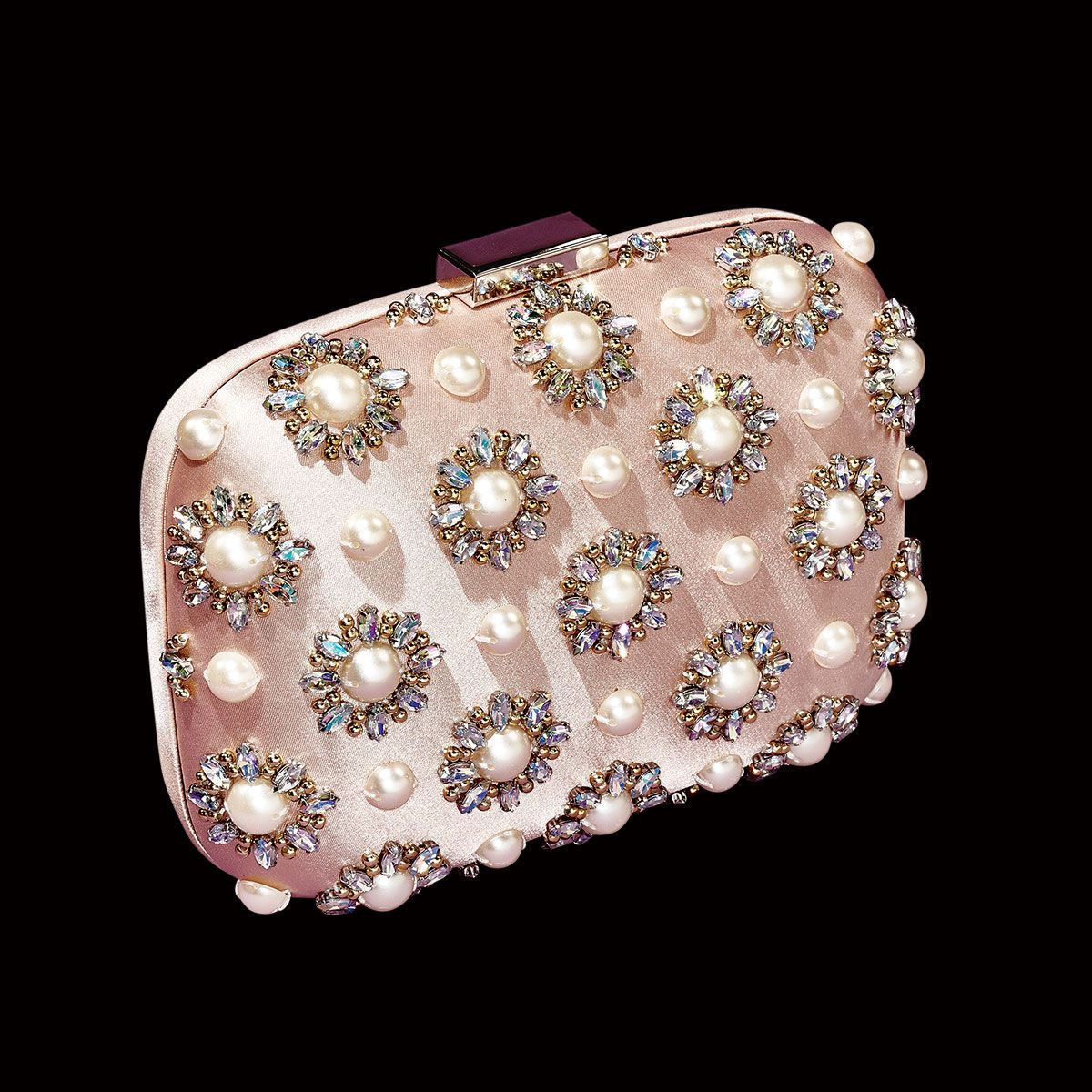 10 Tiny Clutches That Are Perfect for Weddings