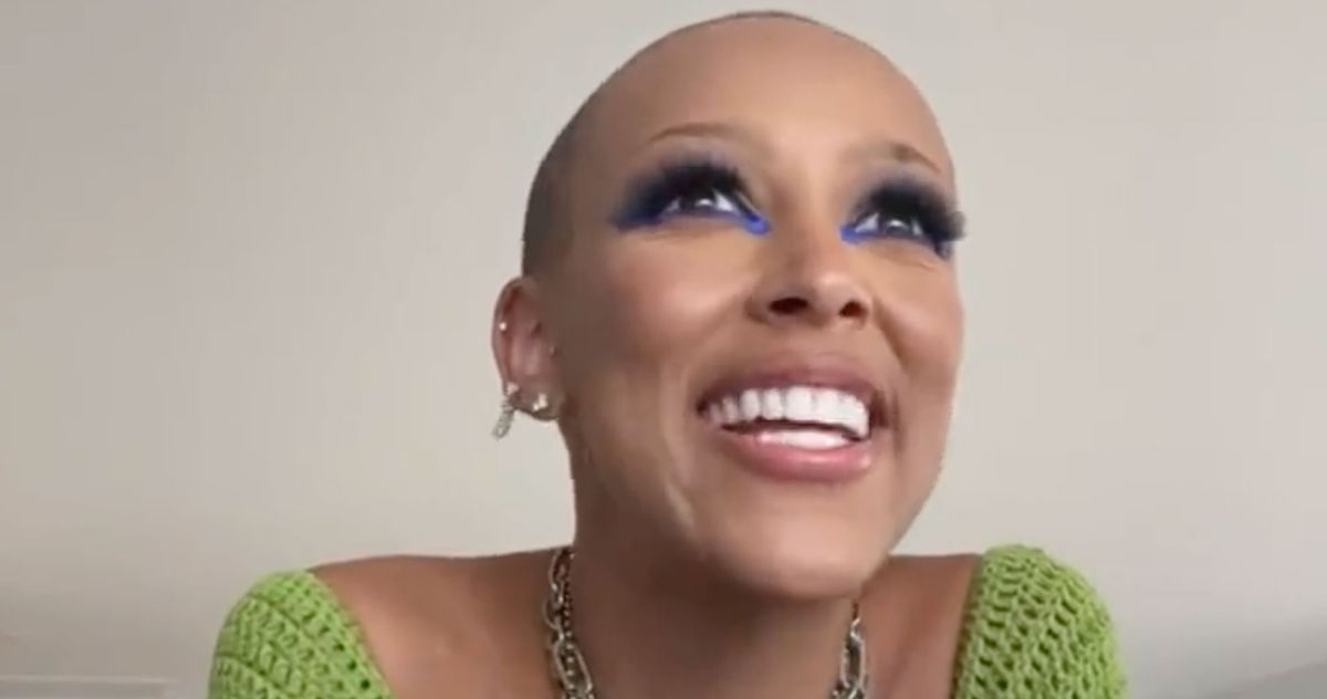 'Barbie': Ryan Gosling, Margot Robbie Go Skating In Matching Outfits ...