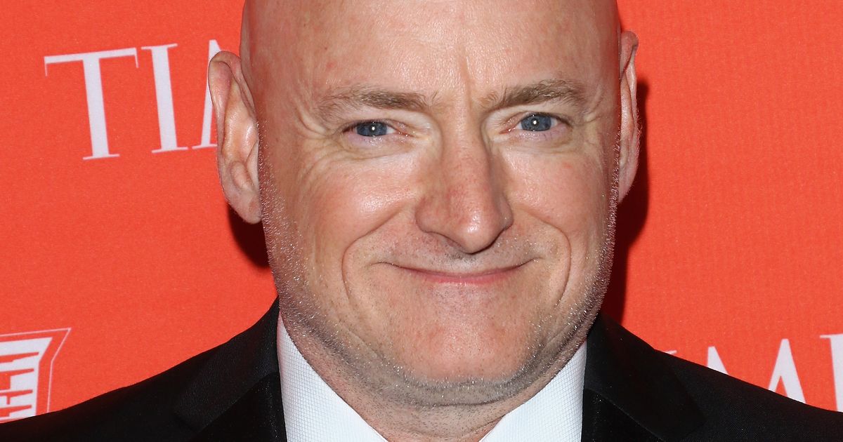 Faster Than Astronaut Scott Kelly’s Memoir Can Launch Into Bookstores ...