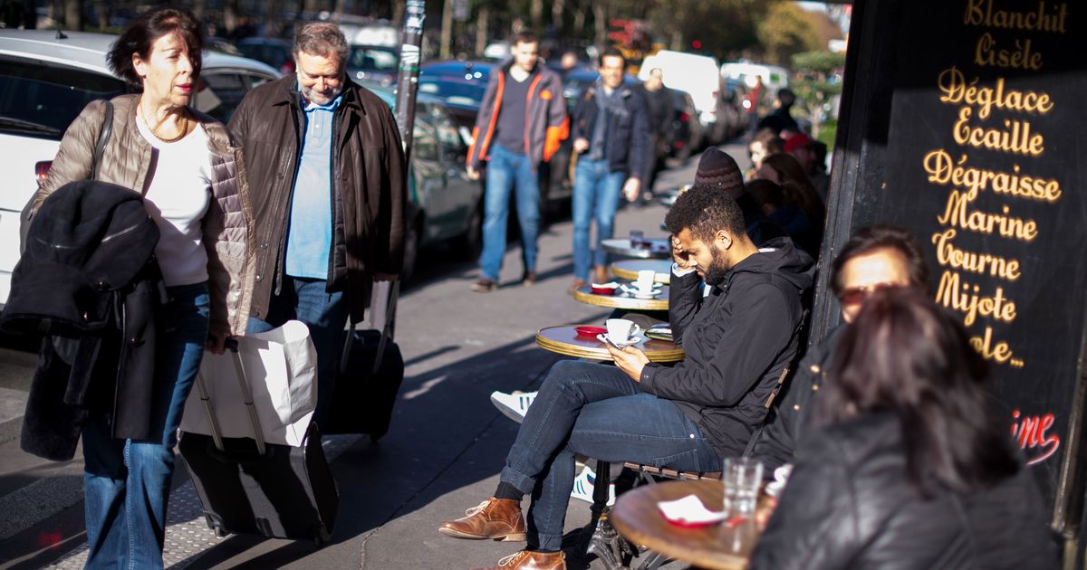 Paris Is Fighting Back, One Sidewalk Café at a Time