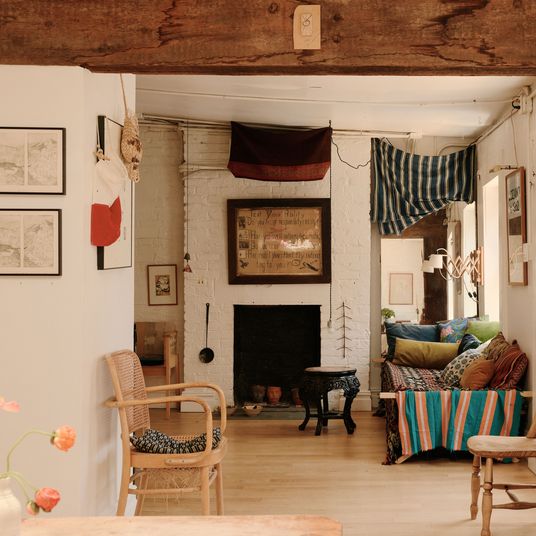 A Very Traditional Tudor Gets an Avant-garde Interior Renovation