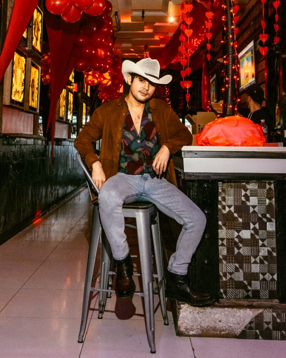 Memoirist Edgar Gomez’s Favorite Spots in Jackson Heights