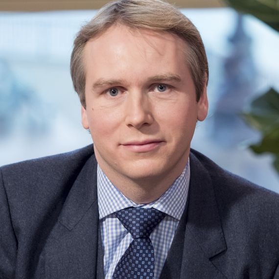 What Is Royal Zoom Etiquette?