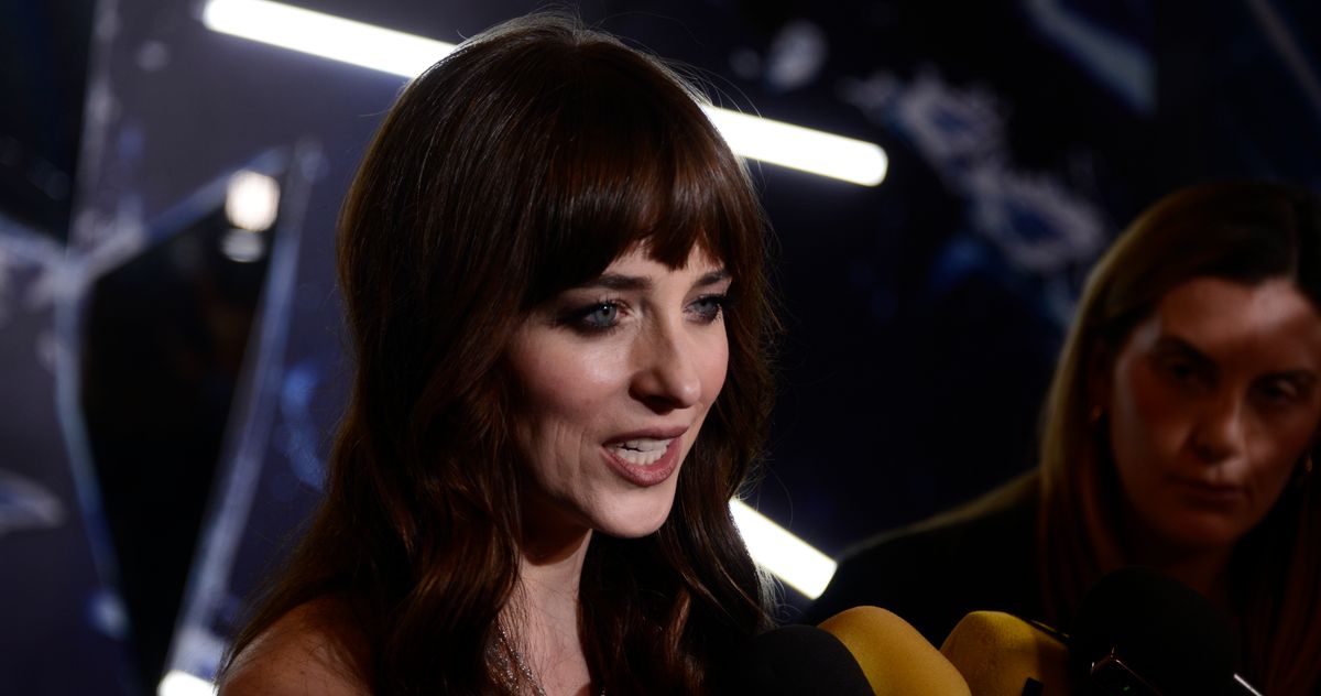 Anne Victoria Clark - Journalist Profile - Intelligent Relations