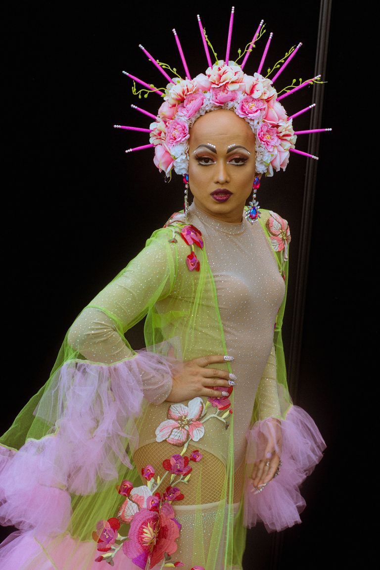 See the Glamorous, Contoured Faces of DragCon