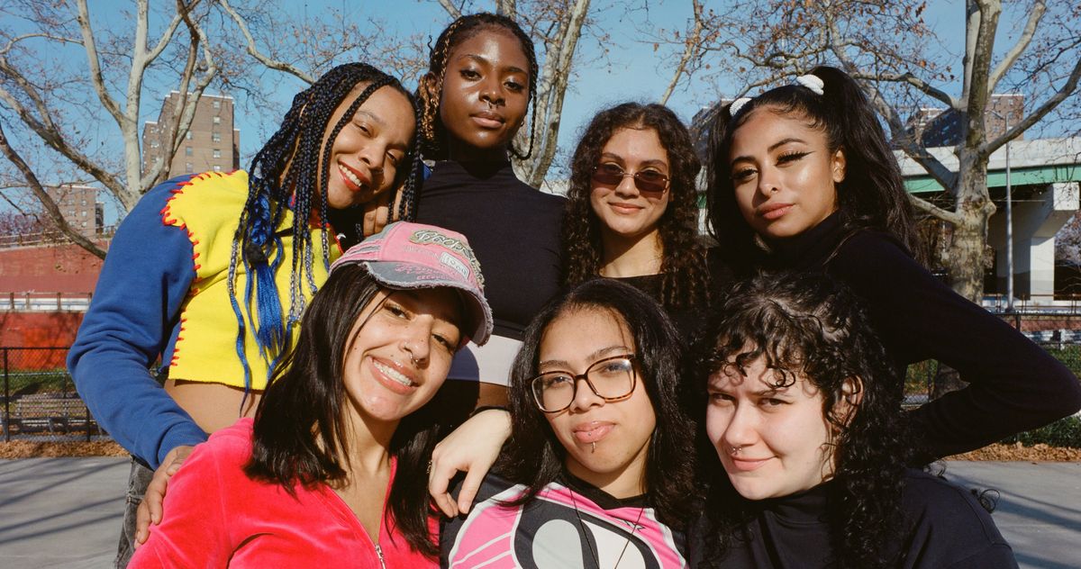 Photo Essay: Bronx Girls Skate at Playground 134