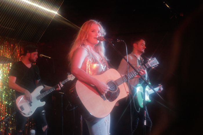 Hailey Whitters on New Album ‘Raised,’ Her Midwestern Roots