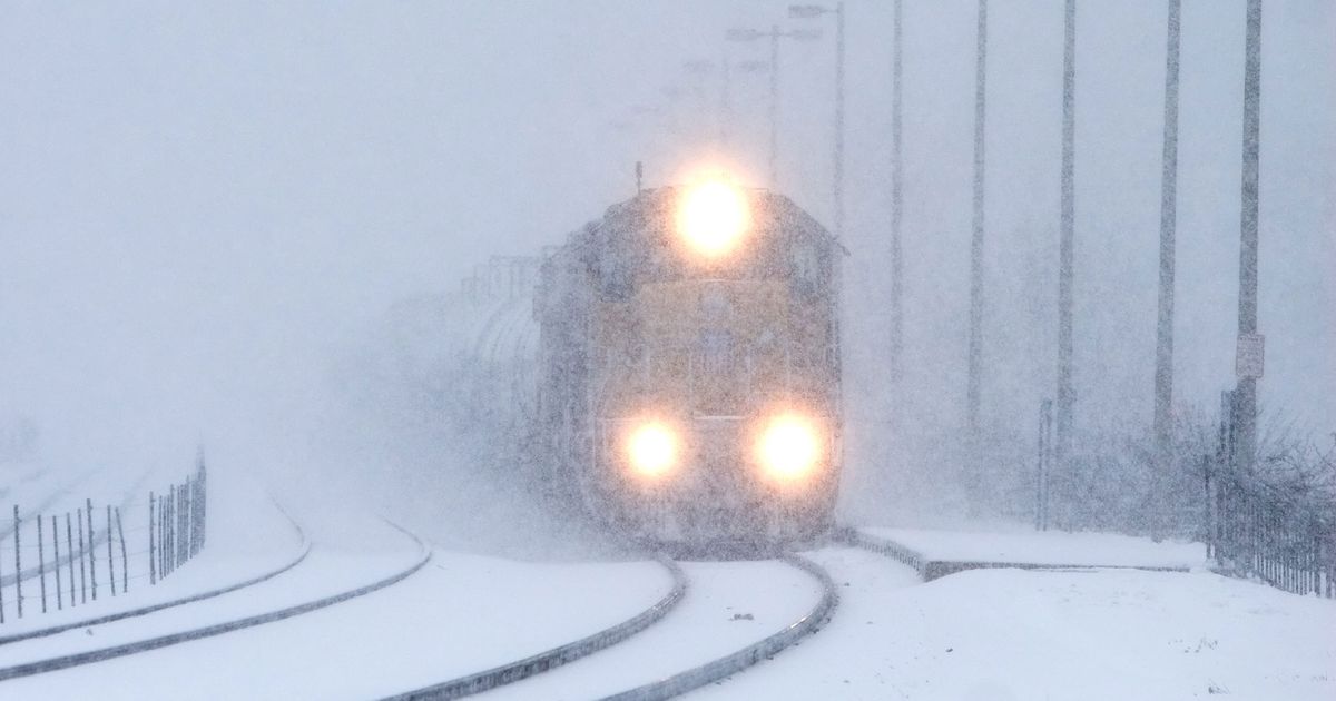 Passengers Stranded on Amtrak Train for Over 30 Hours