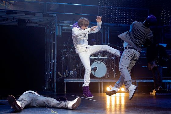 A Complete Guide to Justin Bieber’s Dance Moves