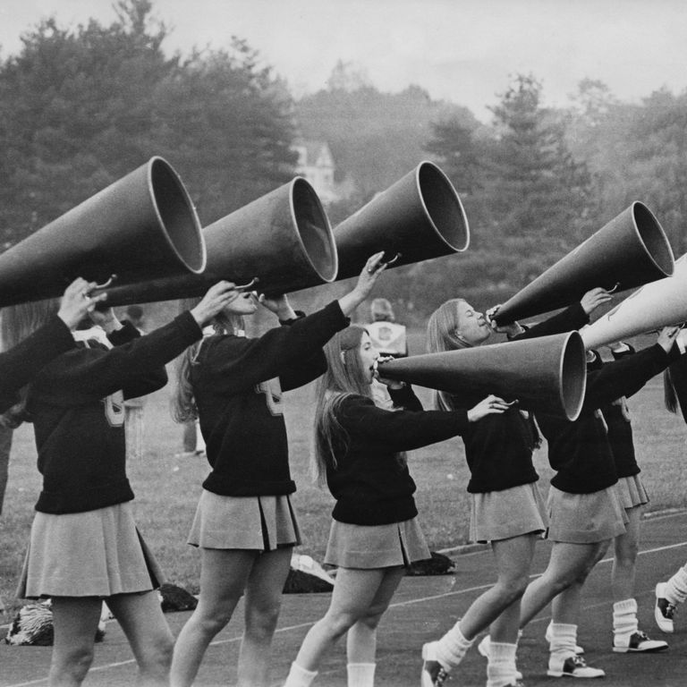 48 Vintage Cheerleading Photos in Honor of Super Bowl XLVIII
