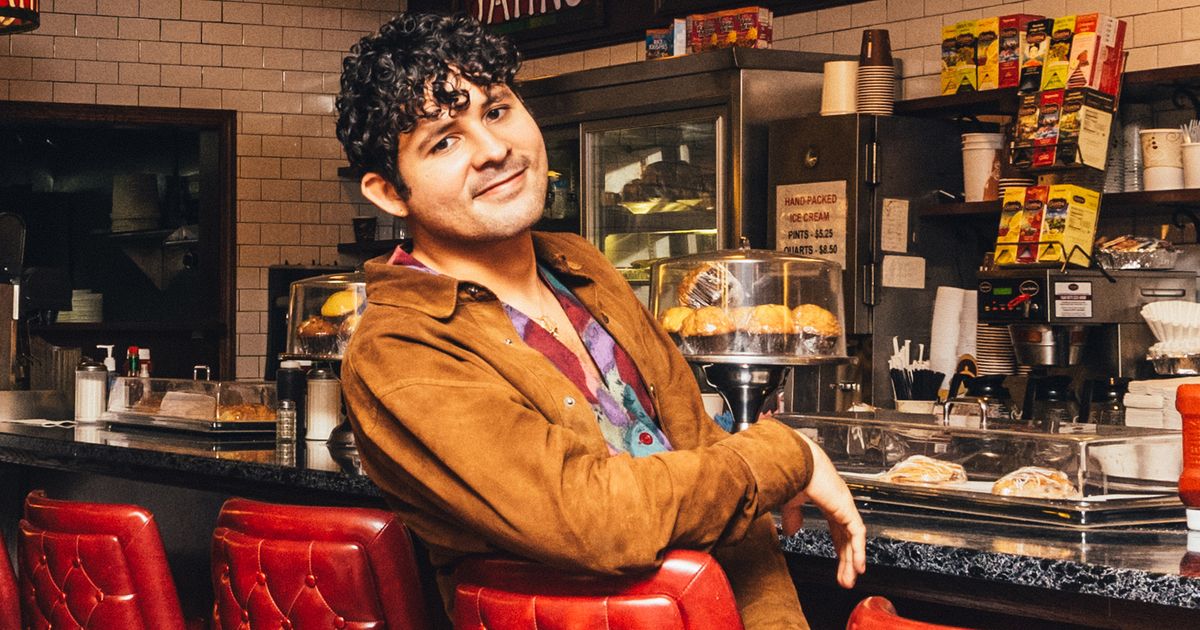 Memoirist Edgar Gomez’s Favorite Spots in Jackson Heights