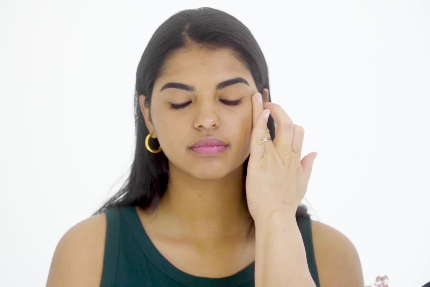 How to Apply Highlighter - Step-by-Step Tips, Pics & Video