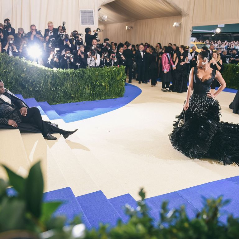 Met Gala 2017: Behind-the-Scenes Photos From the Red Carpet