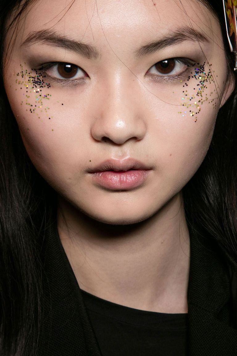 How to Wear Glitter Like a Model