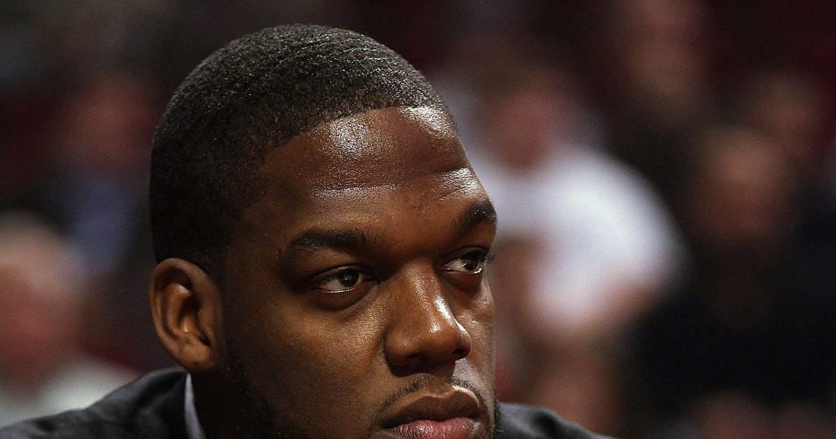 Eddy Curry Still Needs to Lose 40 Pounds