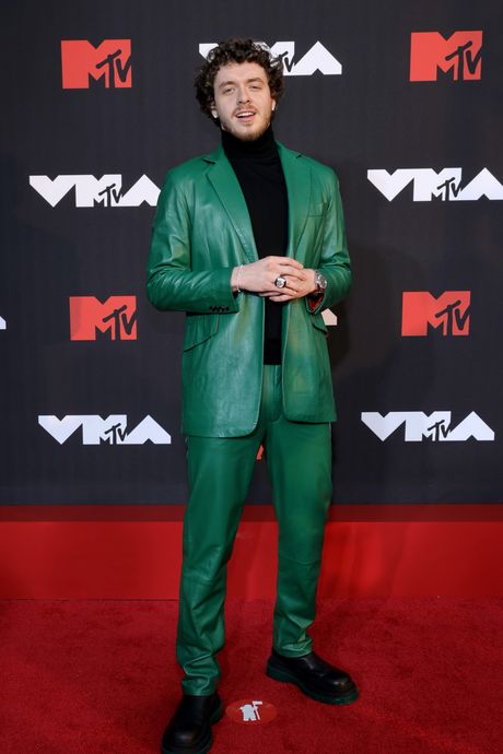 See All the Looks From the 2021 VMAs Red Carpet