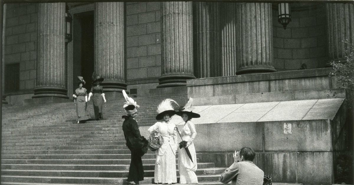 See: Bill Cunningham’s Early Photographs of New York