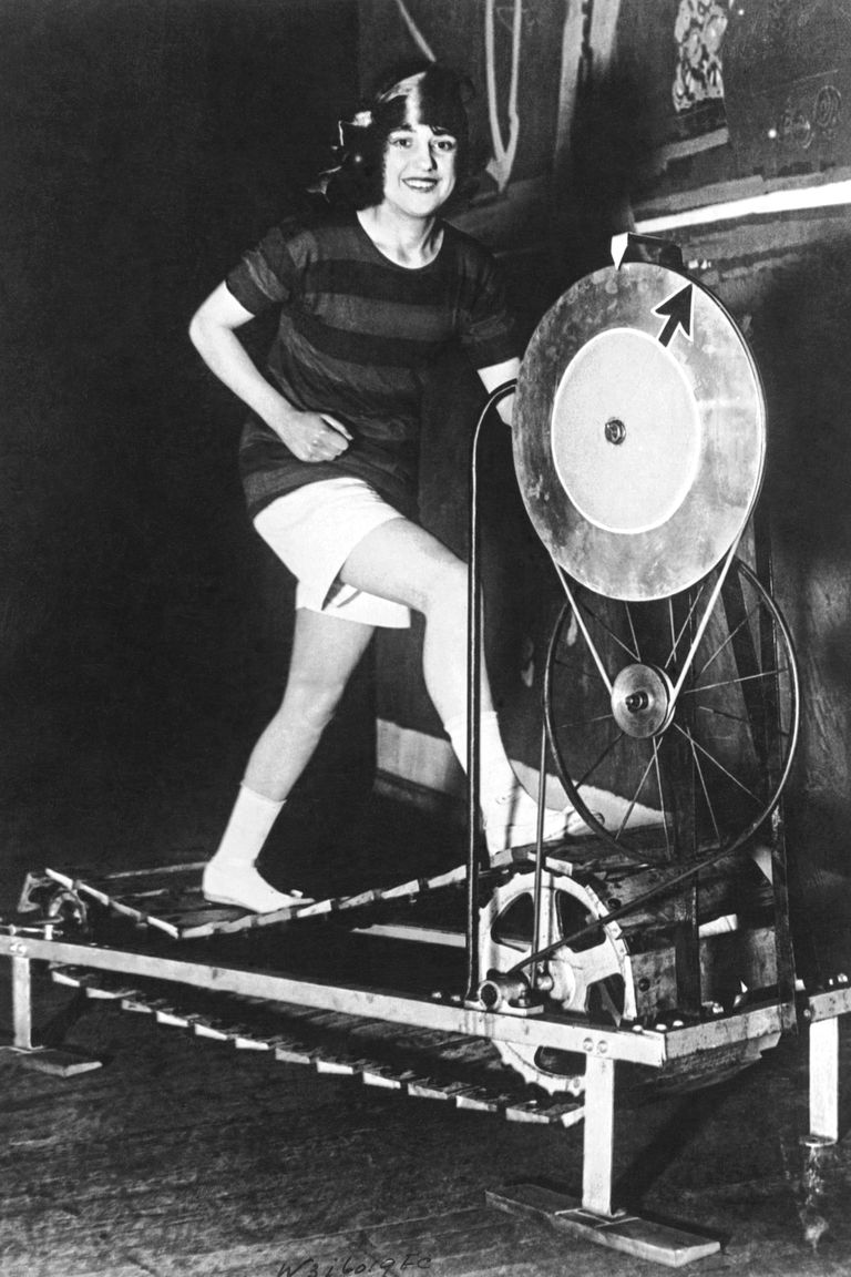 40 Vintage Ladies in Ye Olde Workout Gear