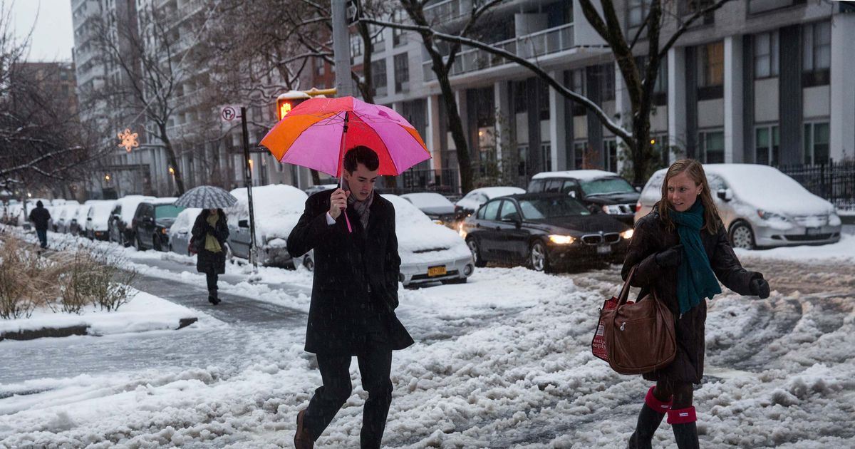 New Yorkers Awake to Icy Hellscape