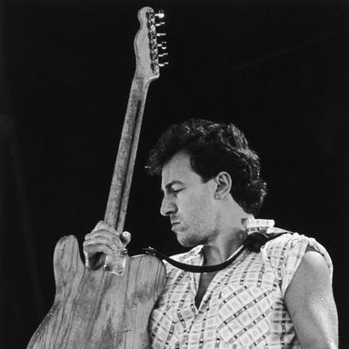 50 Photos of Bruce Springsteen, Plus 50 More