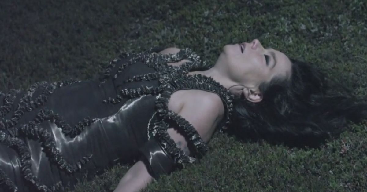 You Can Finally Watch Björk’s Stunning MoMA Videos Online So You Don’t ...