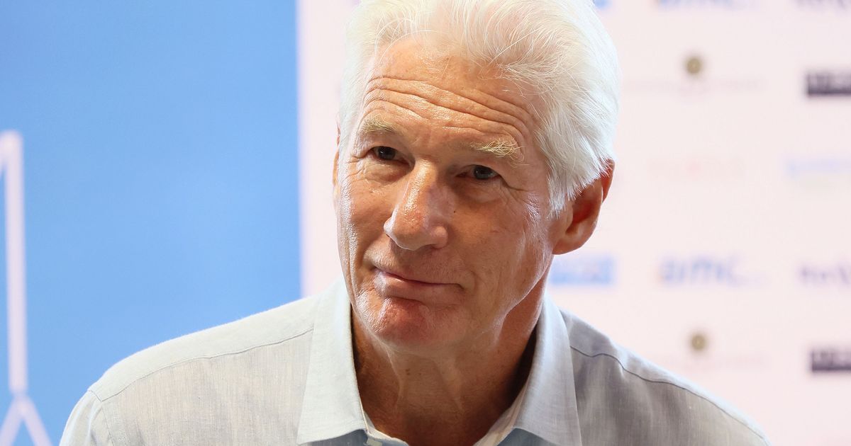 Richard Gere Approves Verizon Cell Tower at Bedford Hotel