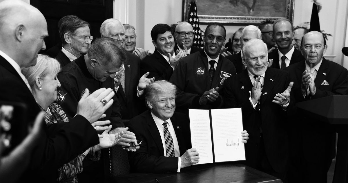 Trump’s Favorite Part of Being President: Posing for Photos