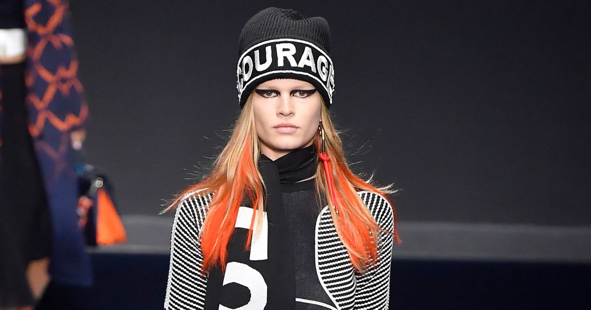 Versace Fall 2017 Was Full of Uplifting Slogans