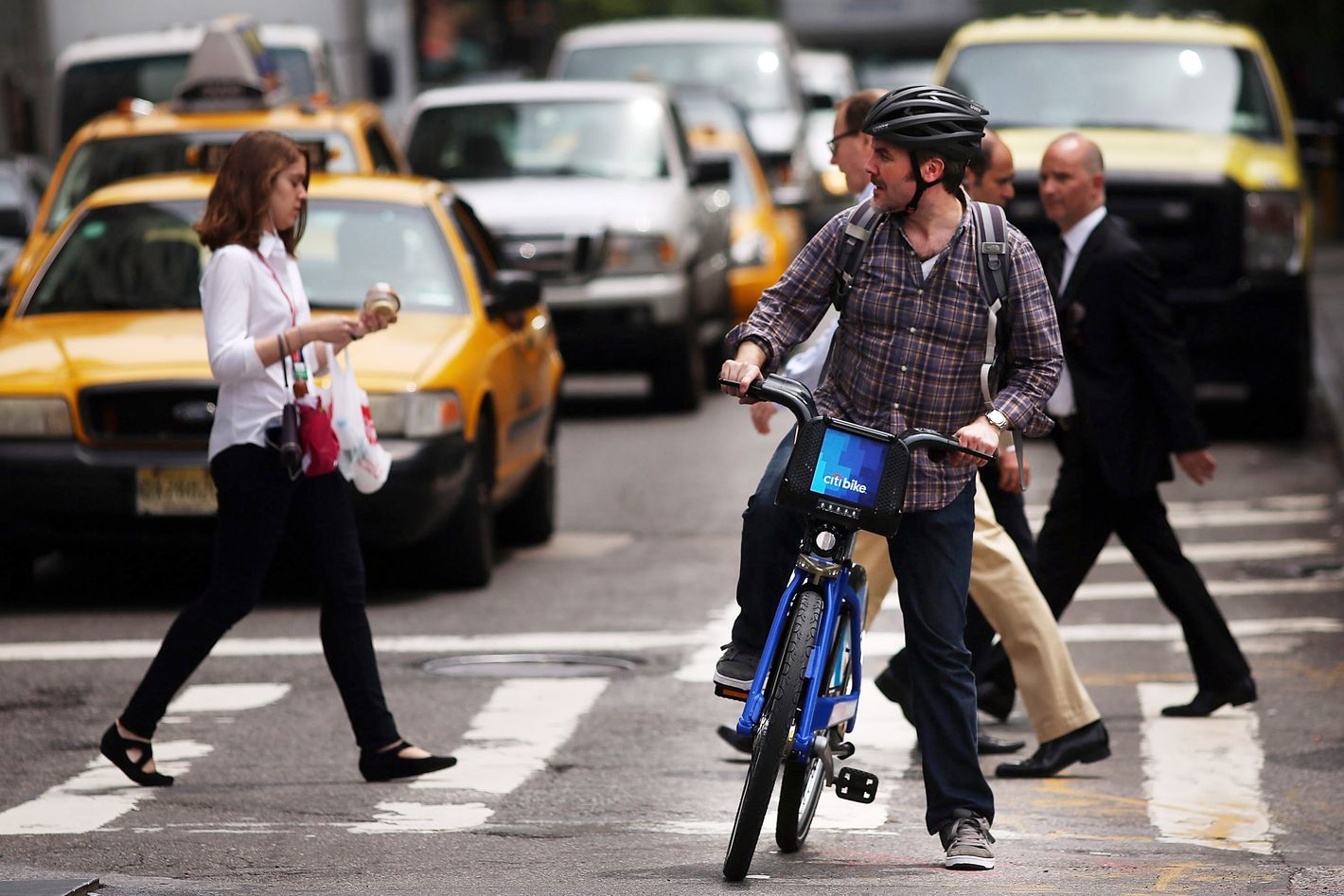 How to Solve NYC’s Rude-Cyclist Problem