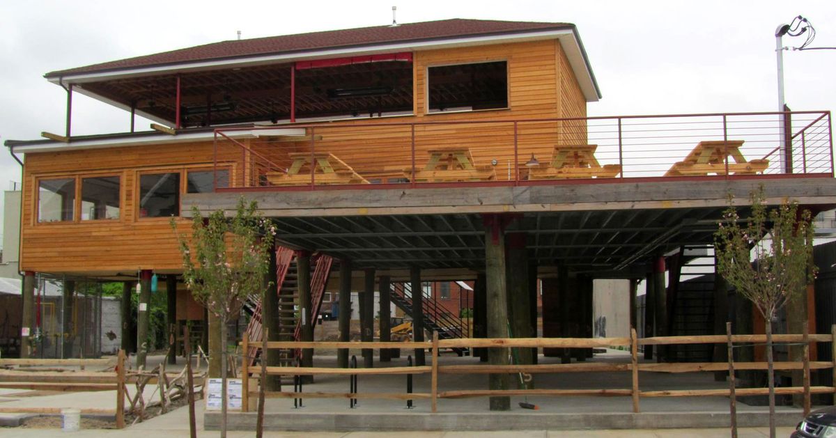 Woo-Hoo: Brooklyn Crab Opens on Red Hook Waterfront