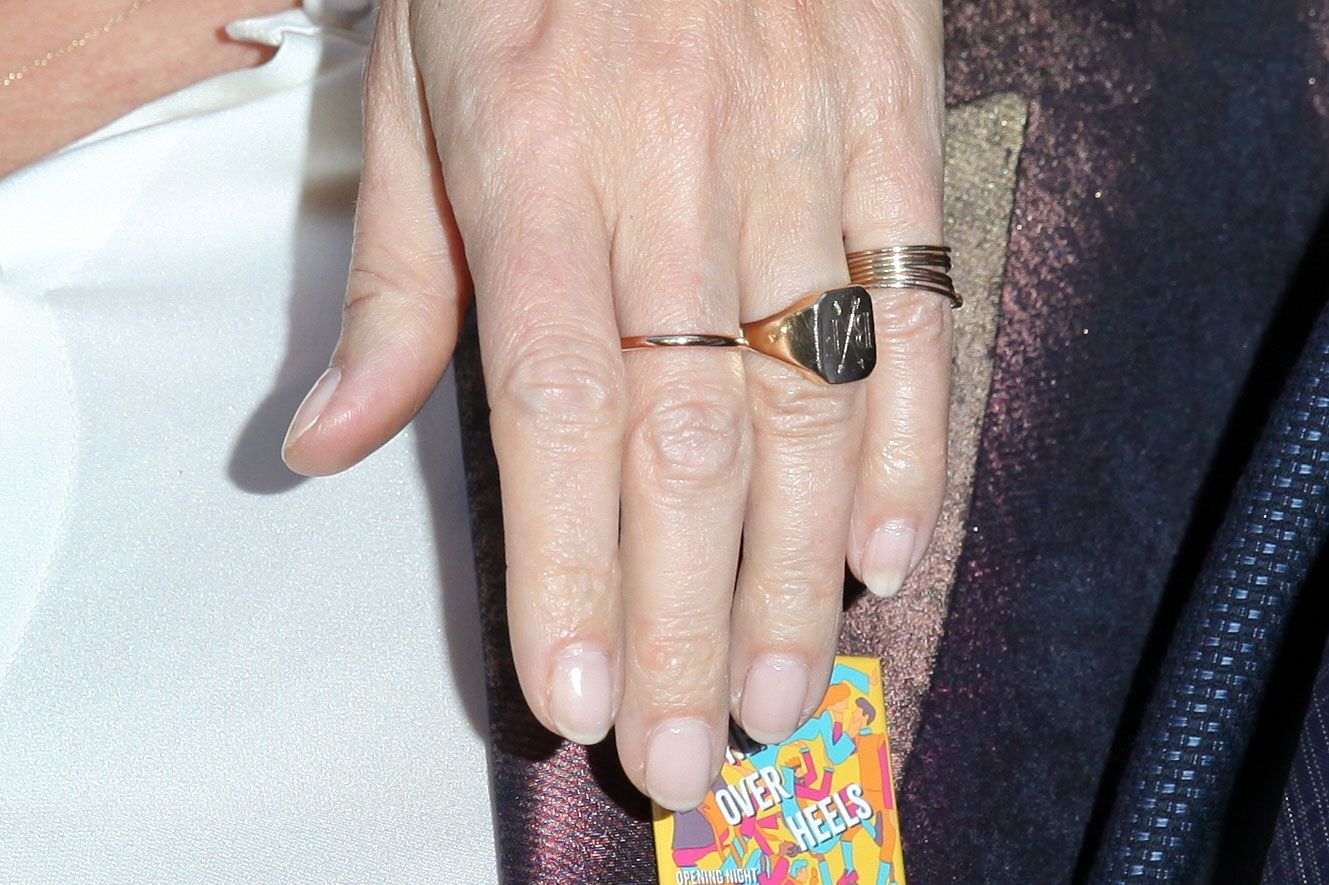 Does Gwyneth Paltrow s BF Ring Mean Brad Falchuk 